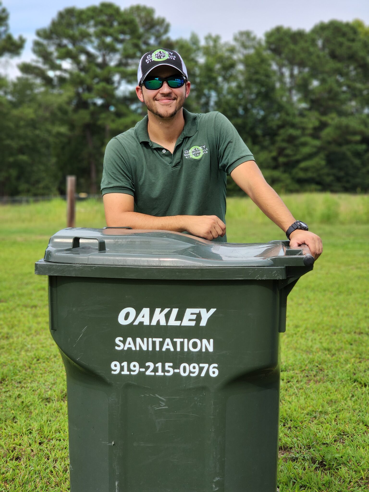 Trash Pickup Services | Yard Waste | Oakley Sanitation